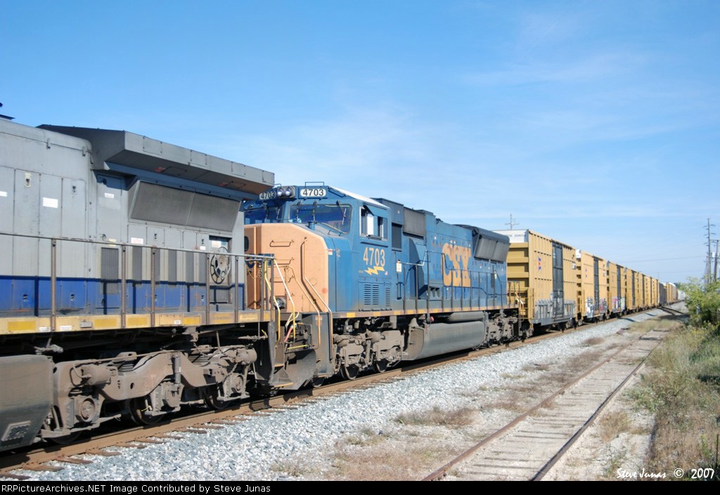 CSX 4703 Q525